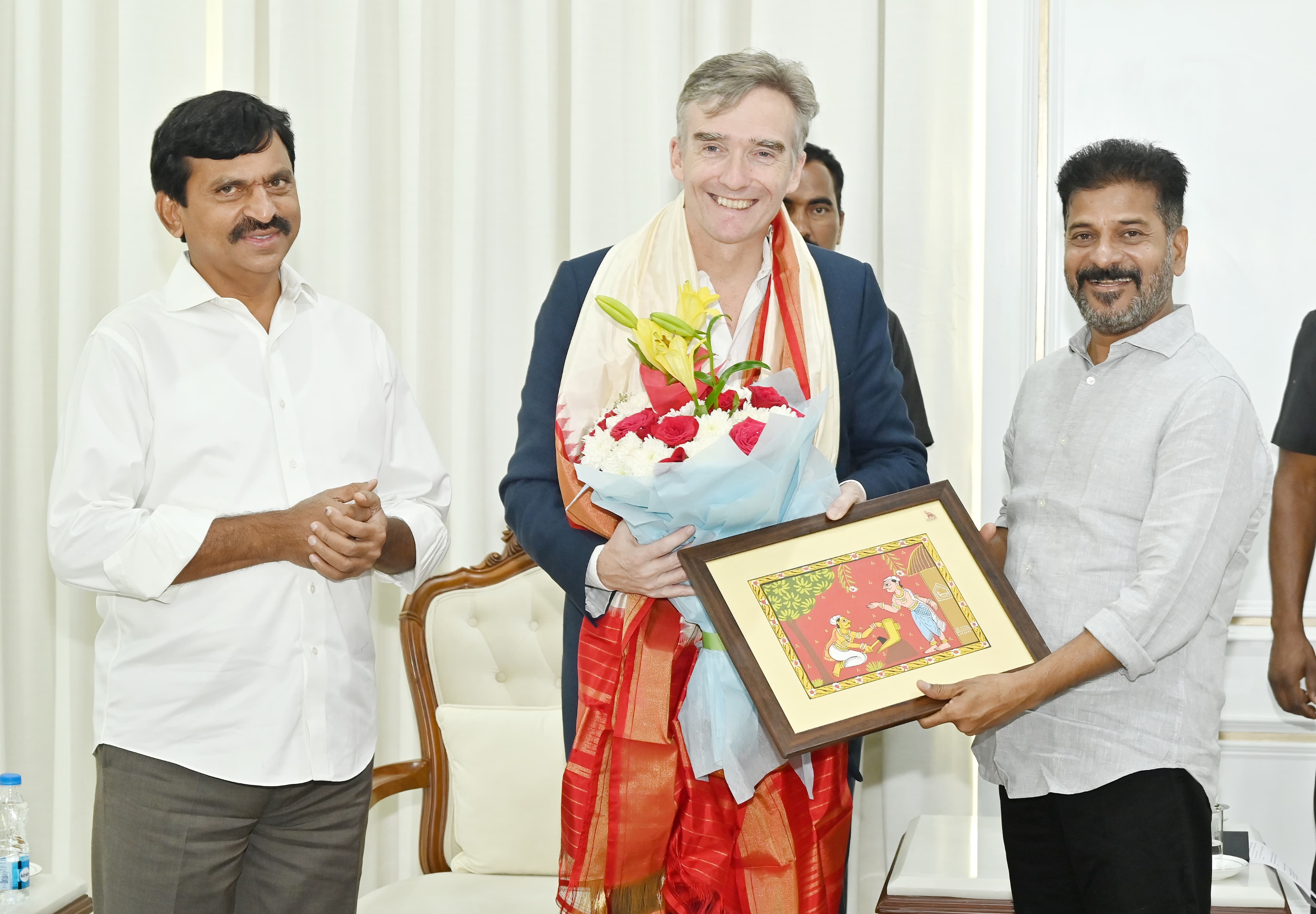 British High Commissioner Alex Ellis calls on CM in Secretariat ...